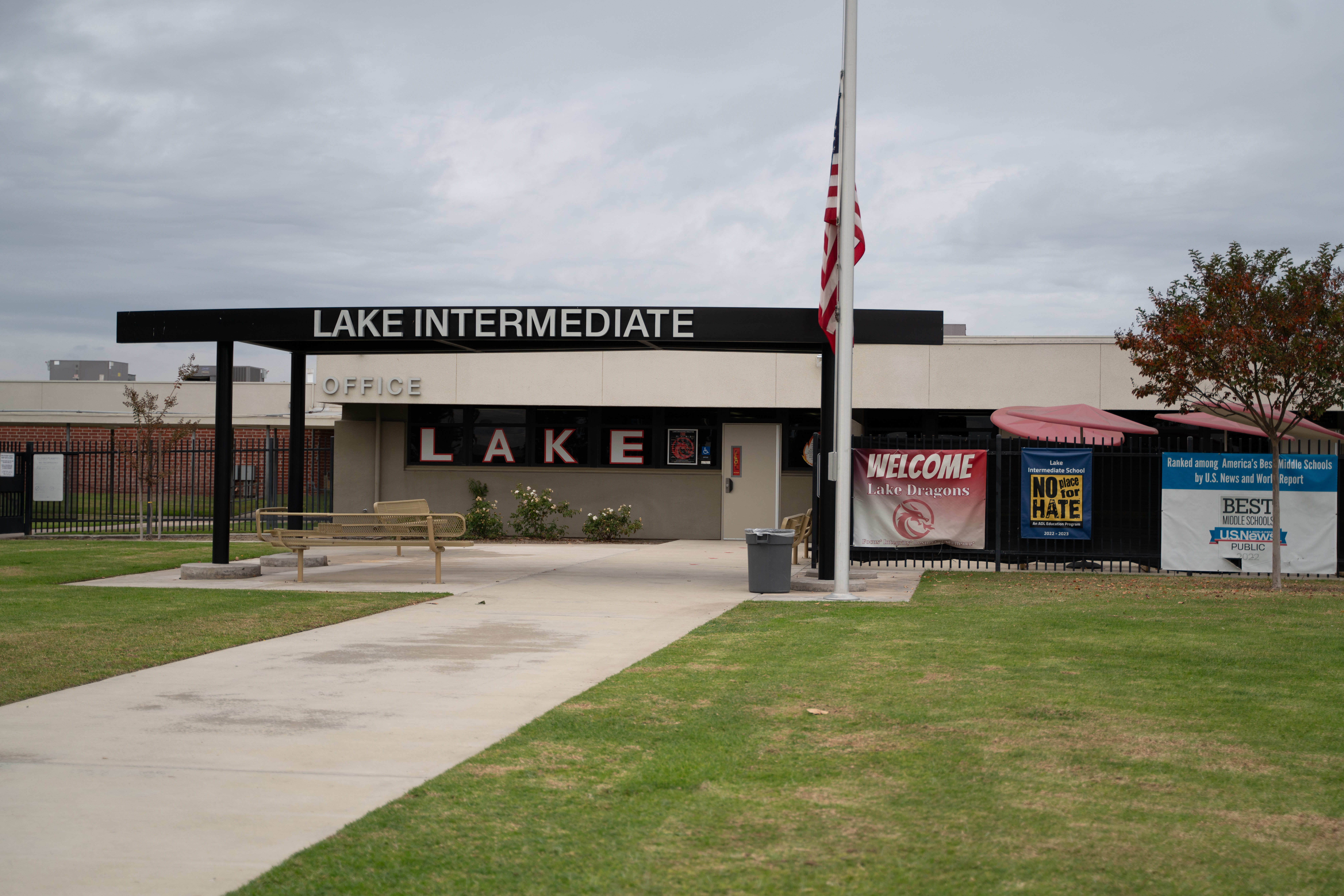Home | Lake Intermediate School